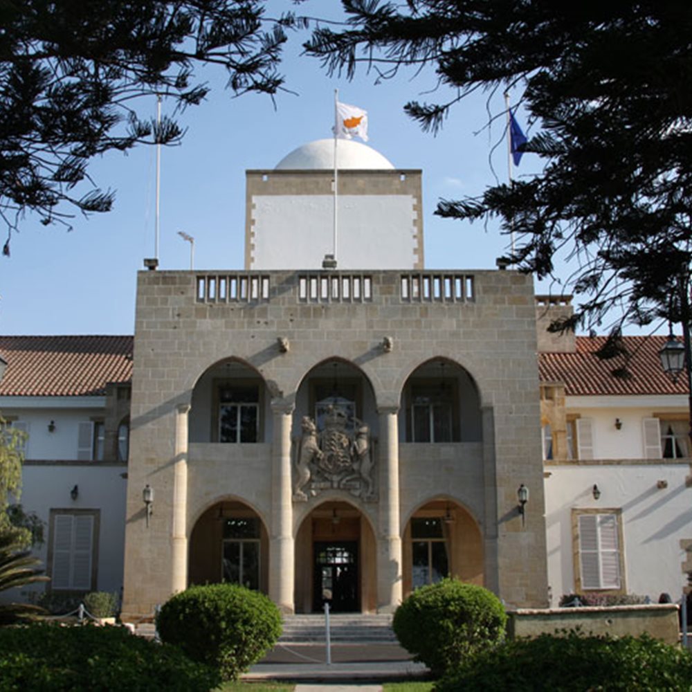 "Ο Πρόεδρος δεν πούλησε το τεμάχιο στο Πέρα Πεδί σε εταιρεία" | AlphaNews