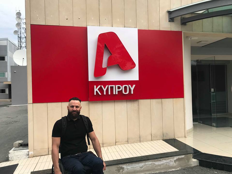 Αντώνης Τσαπατάκης: Τα πόδια μου πια είναι η οικογένεια και οι φίλοι ...