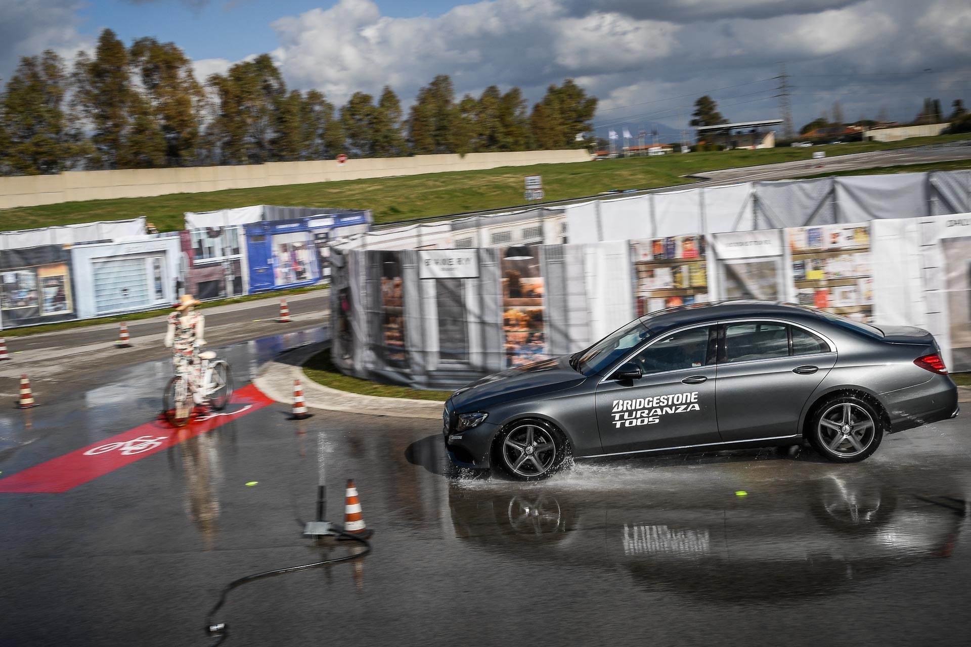 Ελαστικά Bridgestone: Υψηλή ποιότητα σημαίνει ασφαλής οδήγηση | AlphaNews