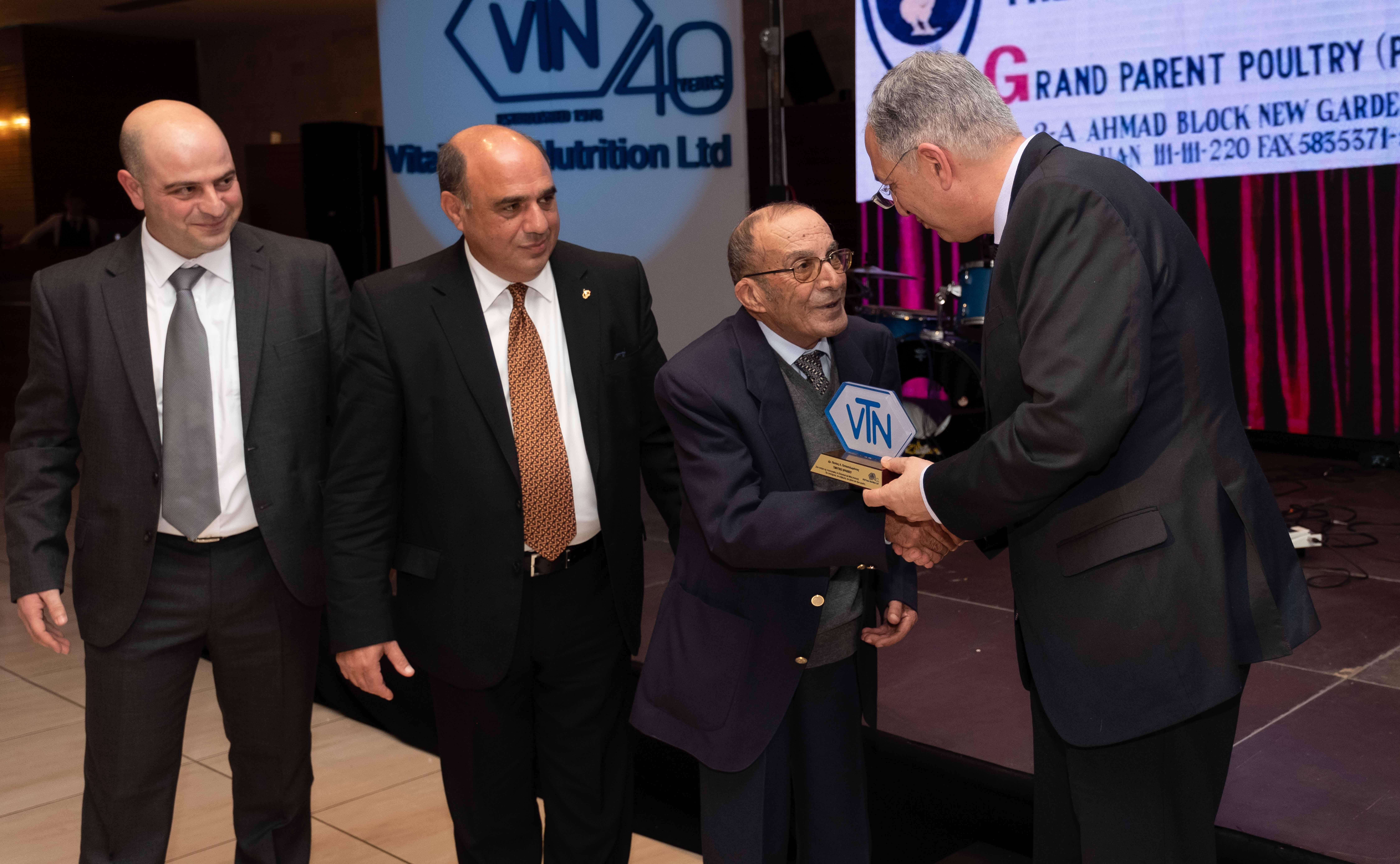 40 ΧΡΟΝΙΑ VITATRACE NUTRITION LTD | AlphaNews