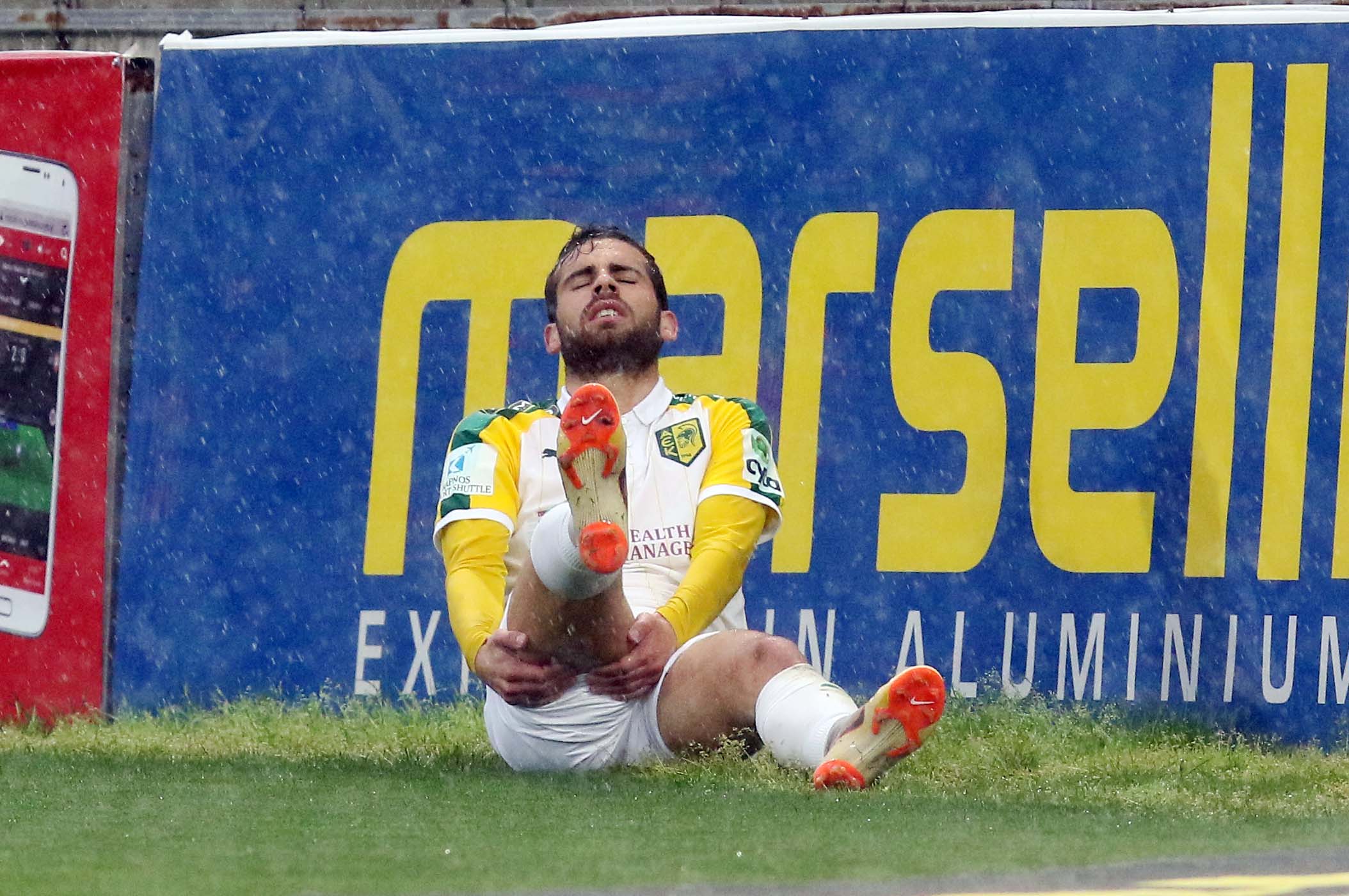 Σε «αναμμένα κάρβουνα» για Χέφελ | AlphaNews