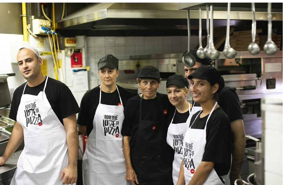2 ΕΥΡΩΠΑΪΚΑ ΒΡΑΒΕΙΑ ΓΙΑ ΤΗΝ PIZZA HUT ΚΥΠΡΟΥ! | AlphaNews
