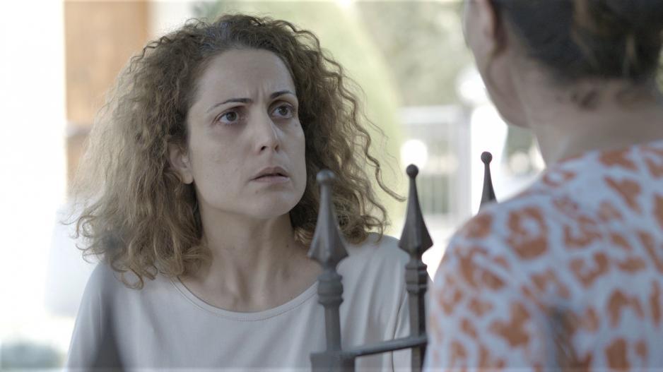 "Έχασες το μωρό που μες τα σιέρκα σου, τζαι εν ξέρει κανένας που ένει ...