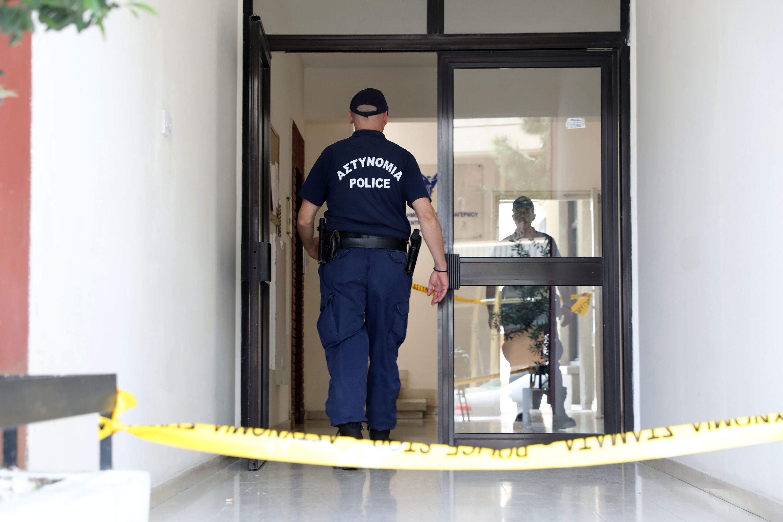 Στο εδώλιο του Πειθαρχικού ο αστυφύλακας που καταδικάστηκε για ...