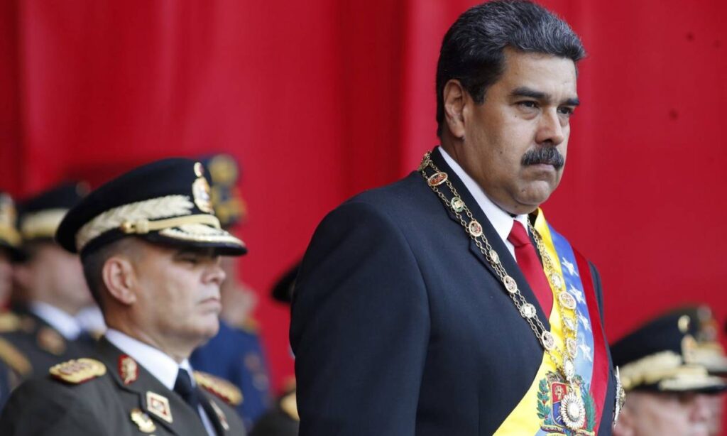 Η Βενεζουέλα λέει ότι ο στρατός της «δεν πτοείται» από τις απειλές ...