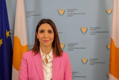 Ο Χριστοδουλίδης διόρισε την Μαριλένα Ραουνά ως Προεδρικό Επίτροπο ...