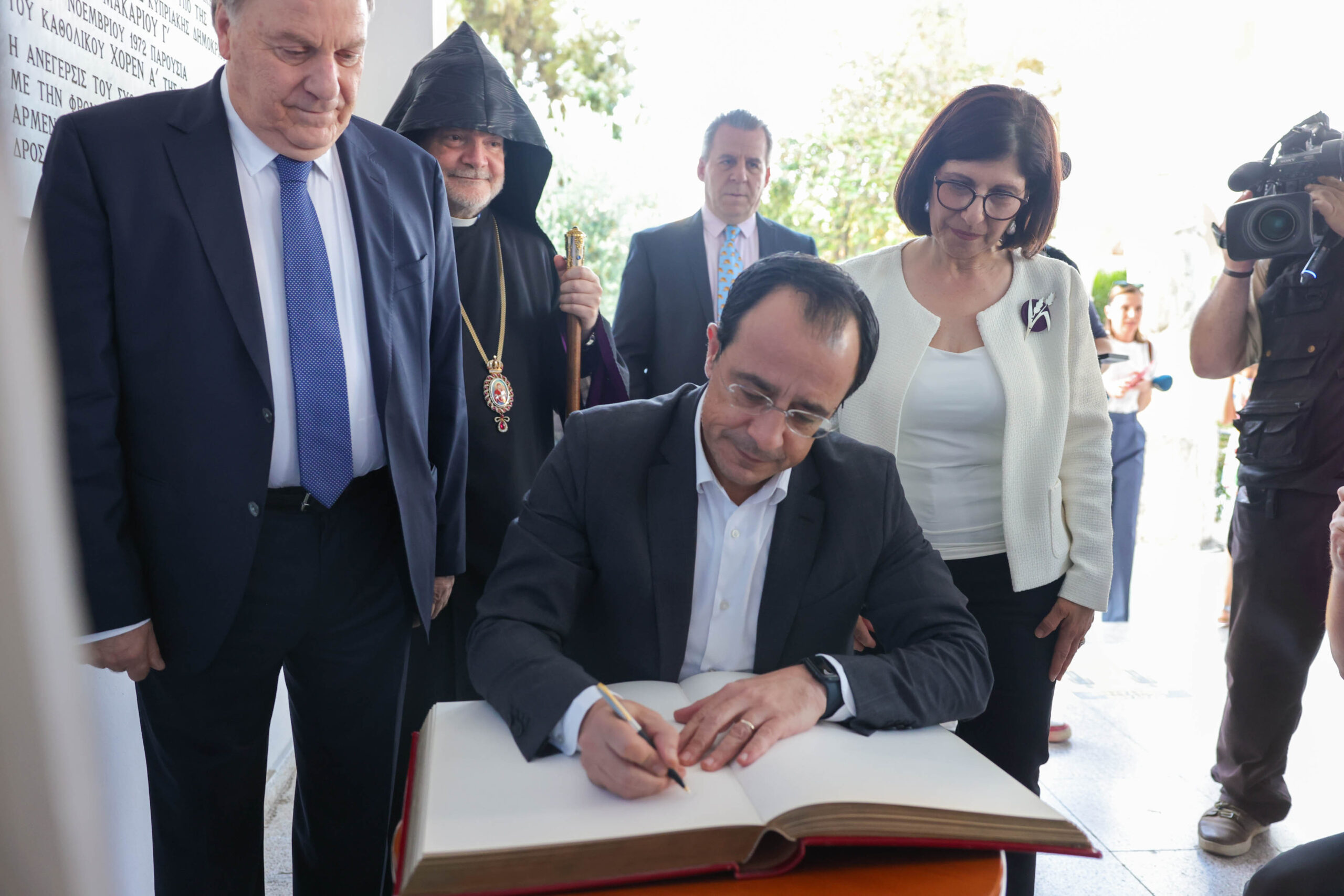 Την προσήλωση της αρμενικής κοινότητας στην πρόοδο εξήρε ο ΠτΔ | AlphaNews