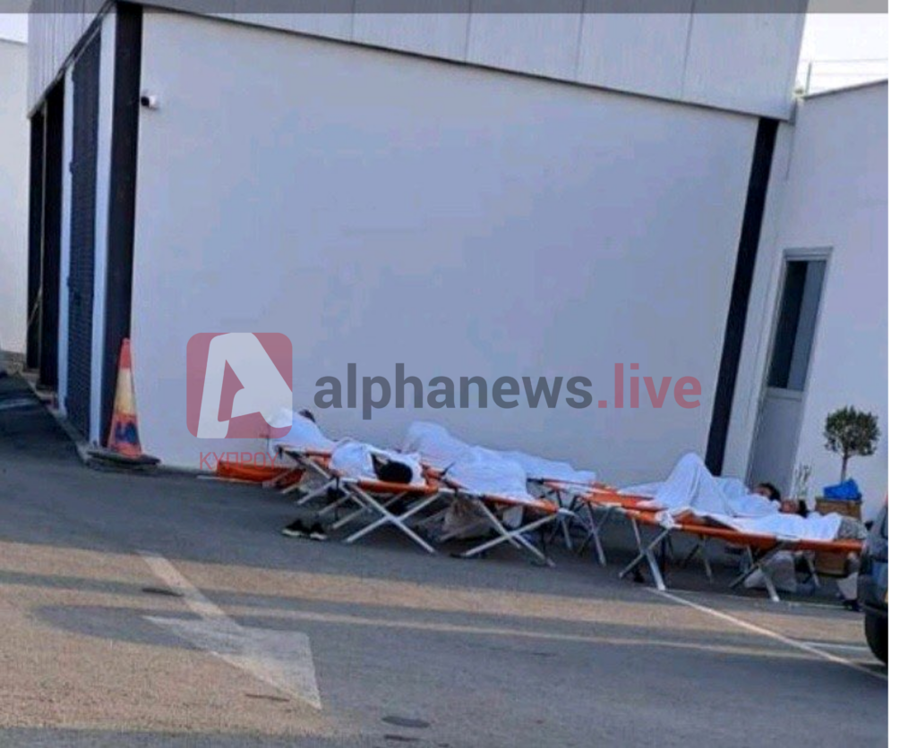 ΦΩΤΟ:Αστυνομία Αμμοχώστου…όπως Πουρνάρα, στην αυλή σε αντίσκηνα οι 60 μετανάστες | AlphaNews