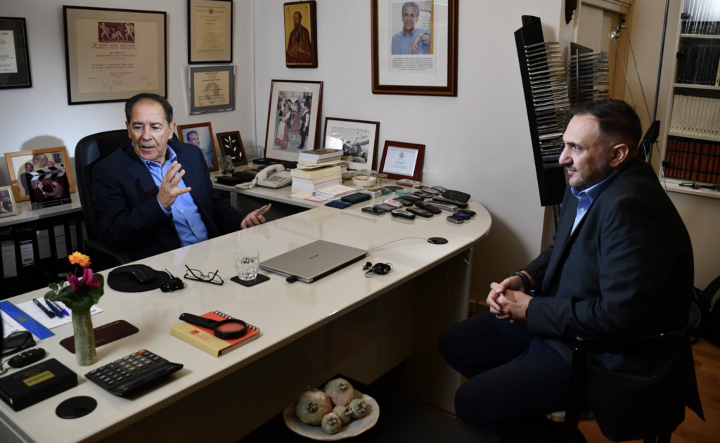 Ο κορυφαίος δημοσιογράφος και παρουσιαστής Παύλος Πάυλου στις 24 ΩΡΕΣ ...