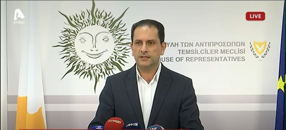 Δαμιανού κατά κυβέρνησης: Αναθεματίζουν τους νόμους, αποδομούν τη ...