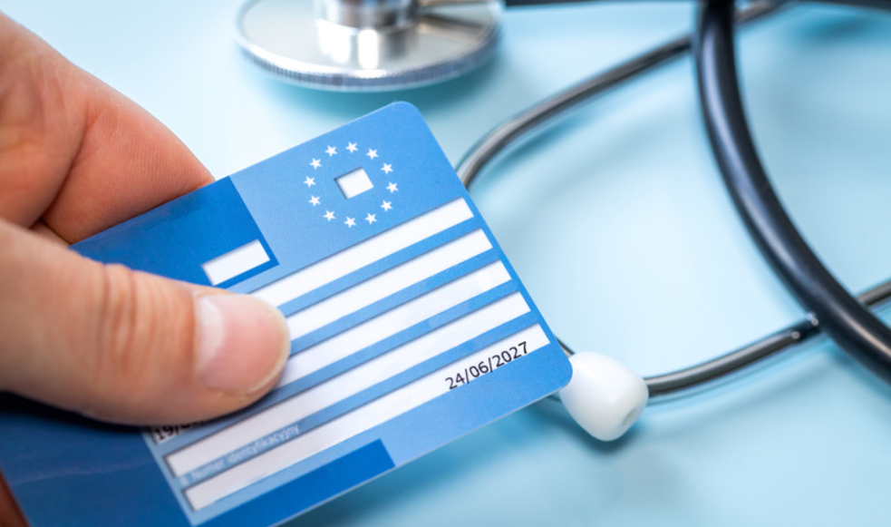 Τι είναι η Ευρωπαϊκή Κάρτα Ασφάλισης Ασθενείας και πώς μπορείς να την ...