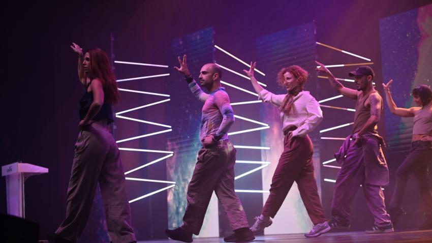 Oι ΤΕΡΑΤΣΙΕΣ ιστορίες των Carob Awards 2024 που κατέκτησαν τις καρδιές ...