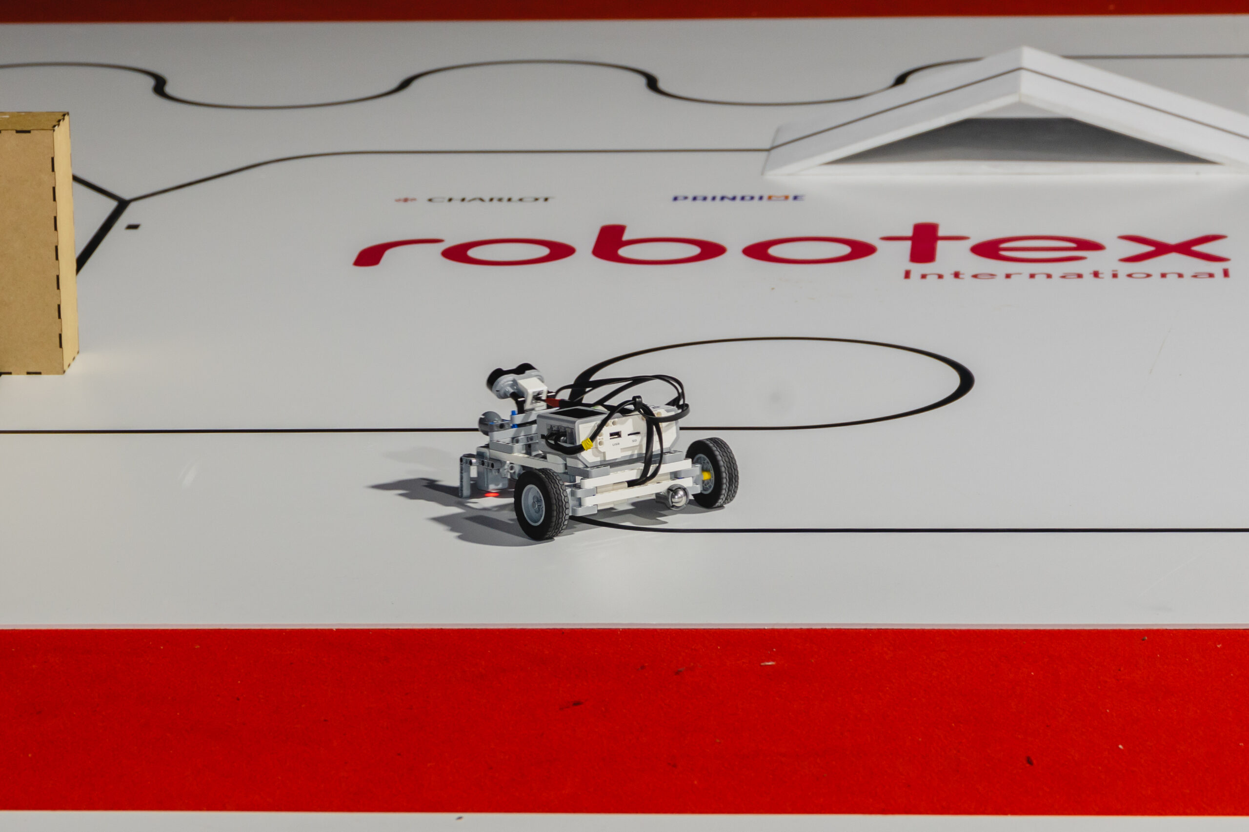 Η Κύπρος Πρωταγωνιστεί στο Robotex International 2024 | AlphaNews