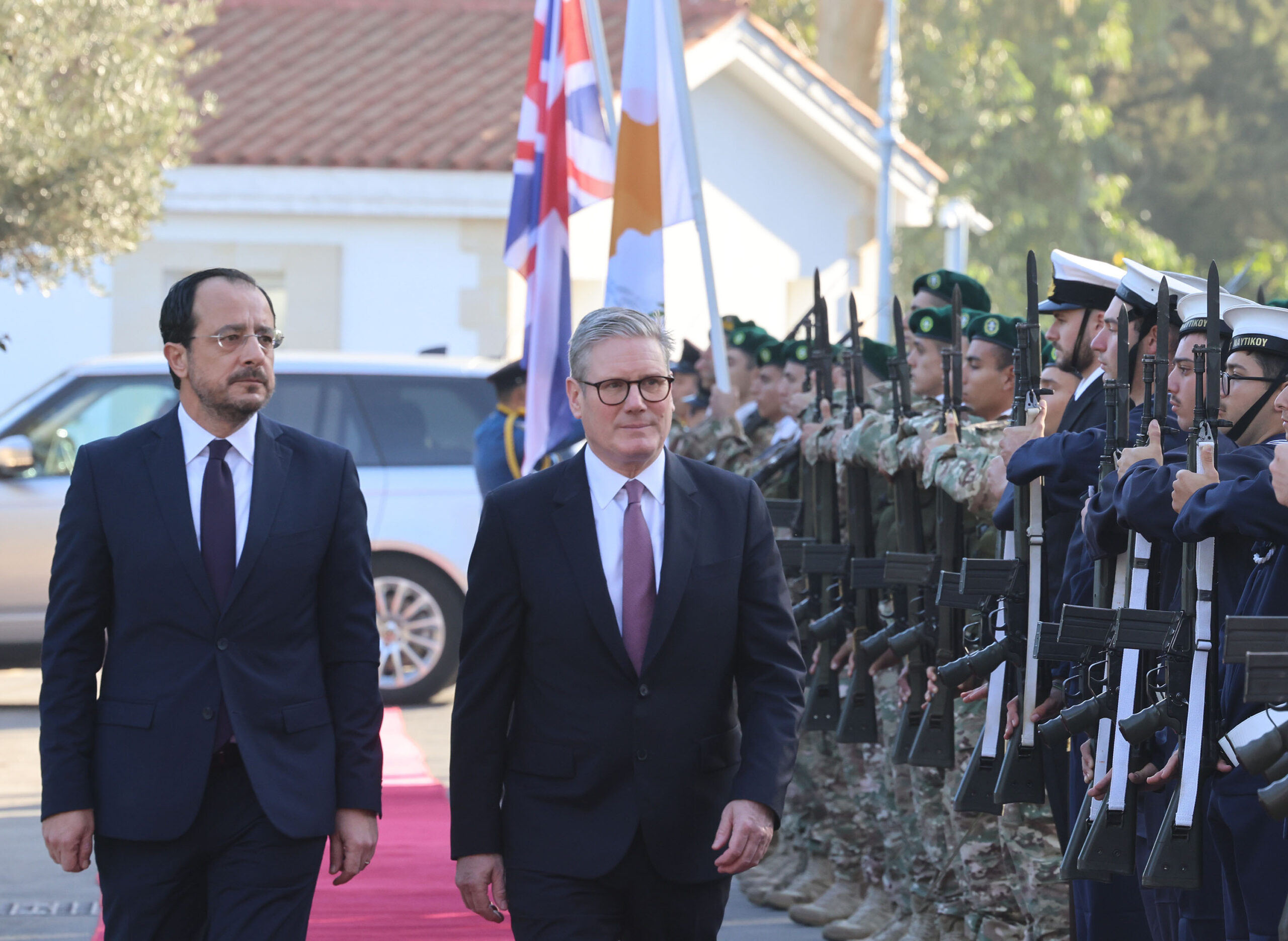 ΒΙΝΤΕΟ: Ιστορική επίσκεψη Στάρμερ στην Κύπρο, η υποδοχή του στο ...