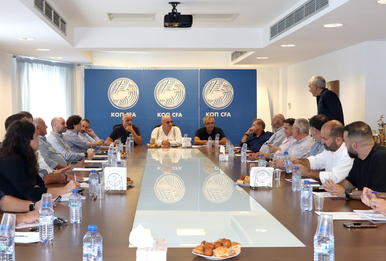 Ολοκληρώθηκε η συνάντηση στην ΚΟΠ: Deadline μέχρι αύριο στα σωματεία ...