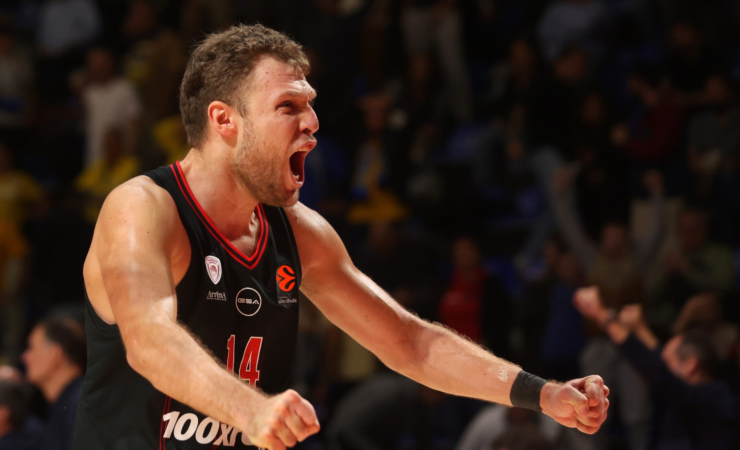 Ο Βεζένκοφ MVP της πέμπτης αγωνιστικής - Έπιασε τον Ντε Κολό στη ...
