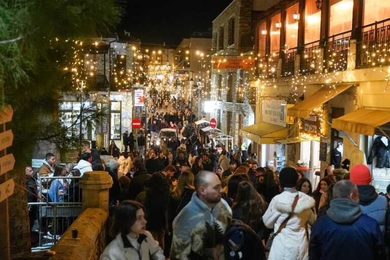 Χριστουγεννιάτικα χωριά: Σε αυτές τις περιοχές θα λειτουργήσουν φέτος ...