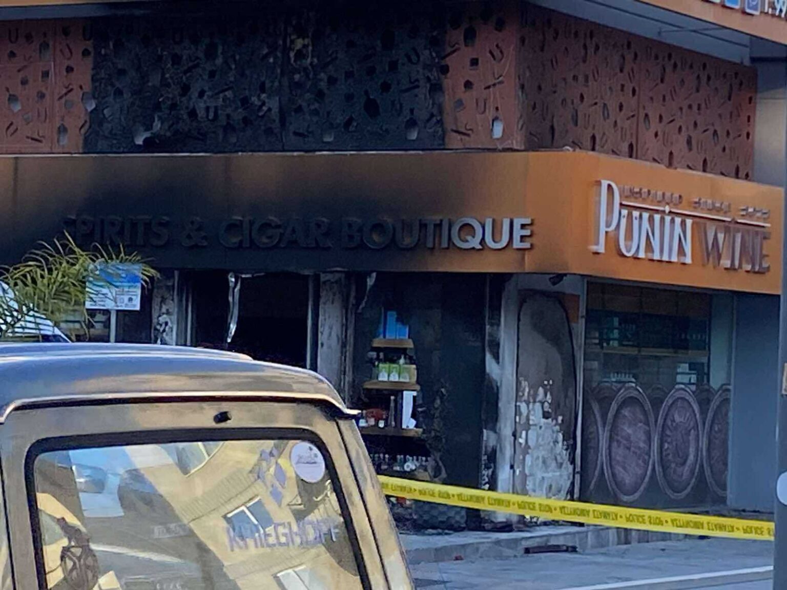 Στον Ρώσο επιχειρηματία που του έκαψαν τα πολυτελή οχήματα στη Λεμεσό ...