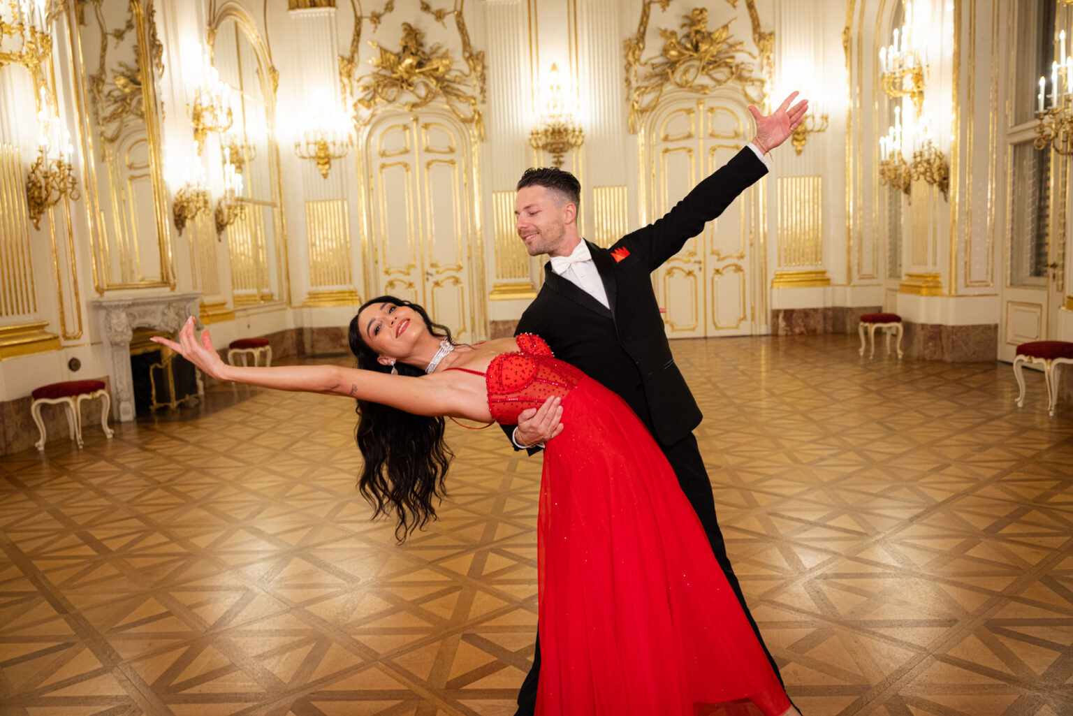 Βιενέζικα βαλς με τους Johann Strauss Virtuosi της Vienna Schoenbrunn ...