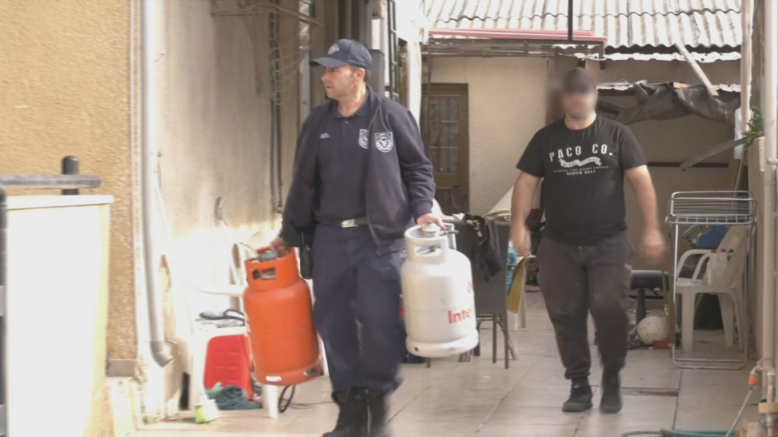 Στο νοσοκομείο η γυναίκα που απειλούσε να ανατιναχθεί, έληξε το θρίλερ ...