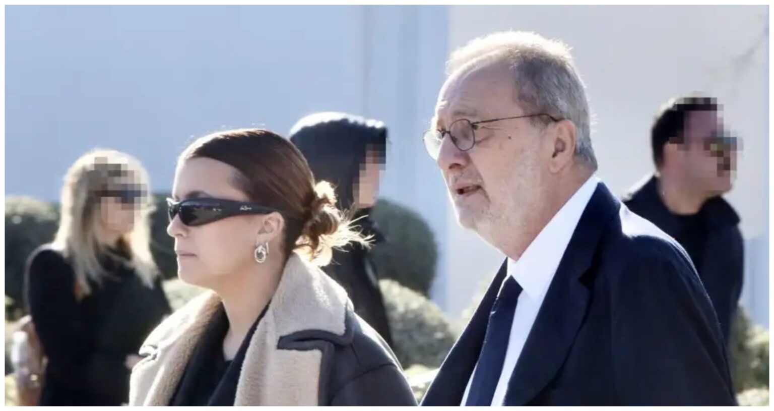 Κηδεία Γιώργου Παπαδάκη: O σπαρακτικός επικήδειος του Στρατή Λιαρέλλη ...
