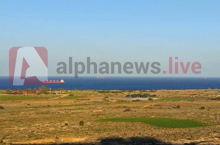 ΒΙΝΤΕΟ: Γέμισε ο κόλπος της Αμμοχώστου με πλοία, αγκυροβολούν λόγω ...