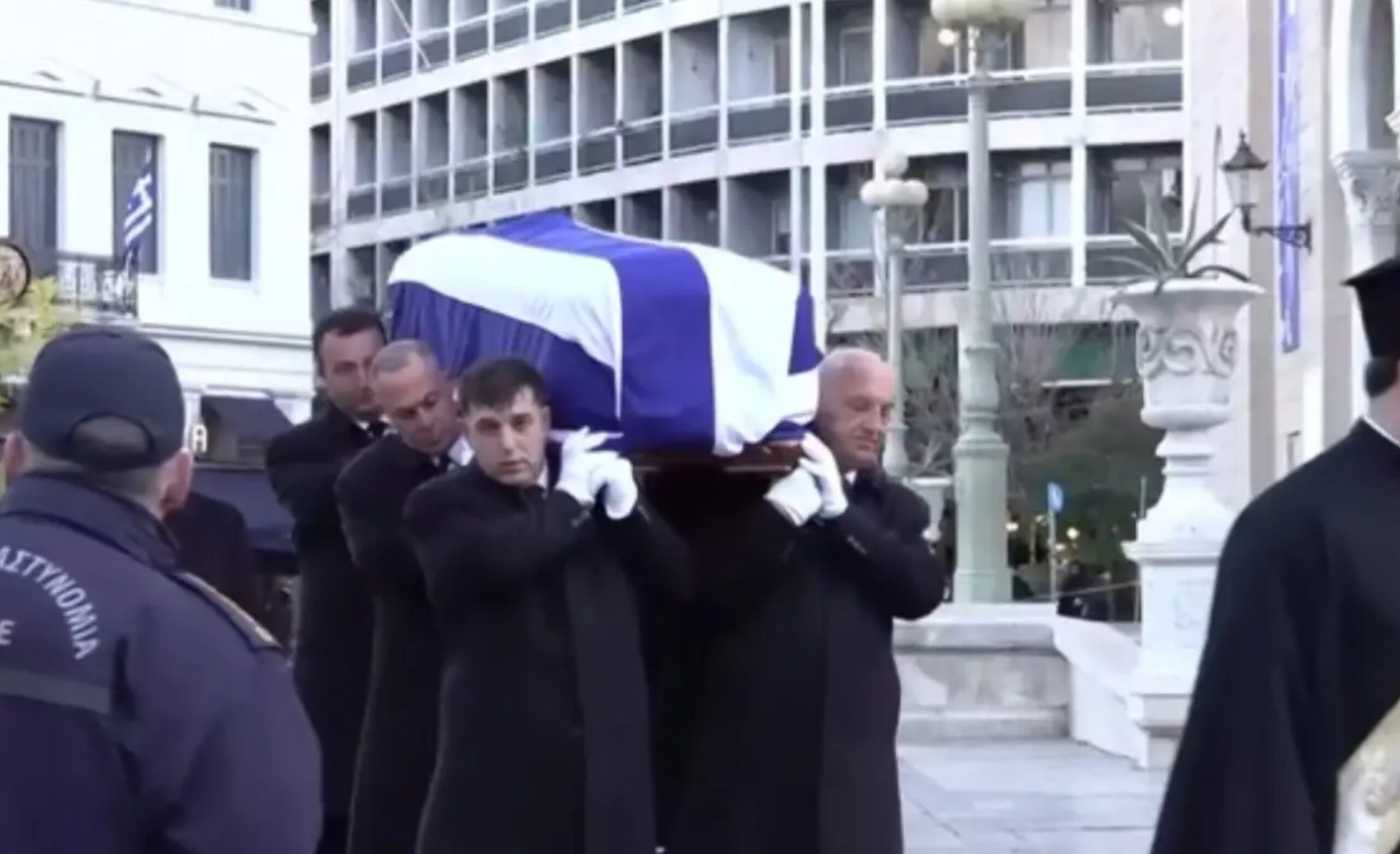 Πριγκίπισσα Ειρήνη: Έφτασε στη Μητρόπολη Αθηνών η σορός της – Θα ταφεί ...