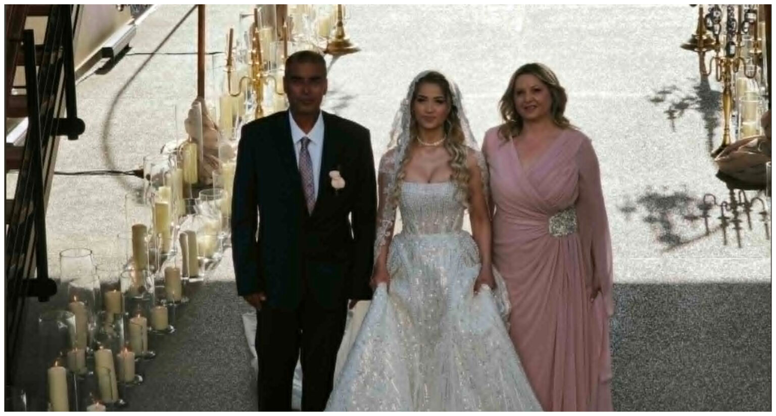 Στυλιάνα Αβερκίου: Η άφιξη στην εκκλησία και το εντυπωσιακό νυφικό ...