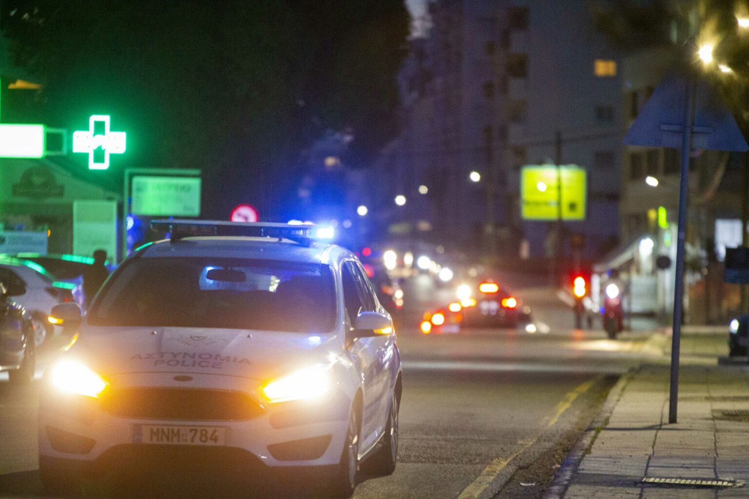Χειροπέδες σε δύο πρόσωπα για την επίθεση με εκρηκτικά σε περίπτερο της ...