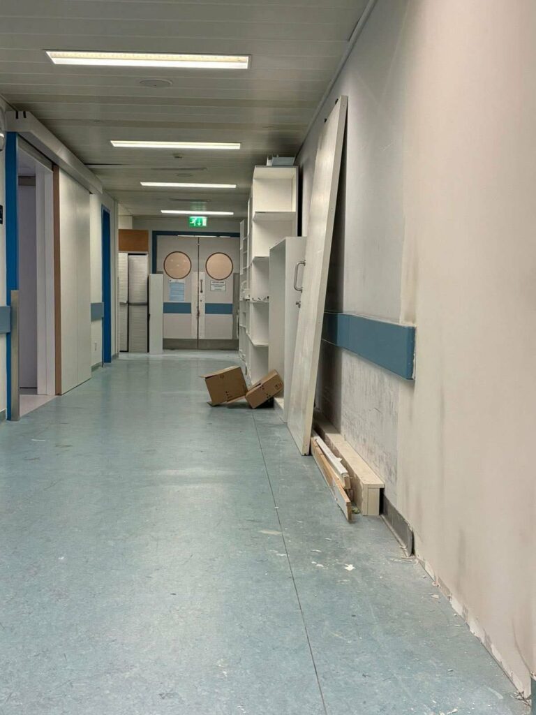 Τι συμβαίνει με πεταμένα ξύλα και τις κούτες στις Πρώτες Βοήθειες του ...