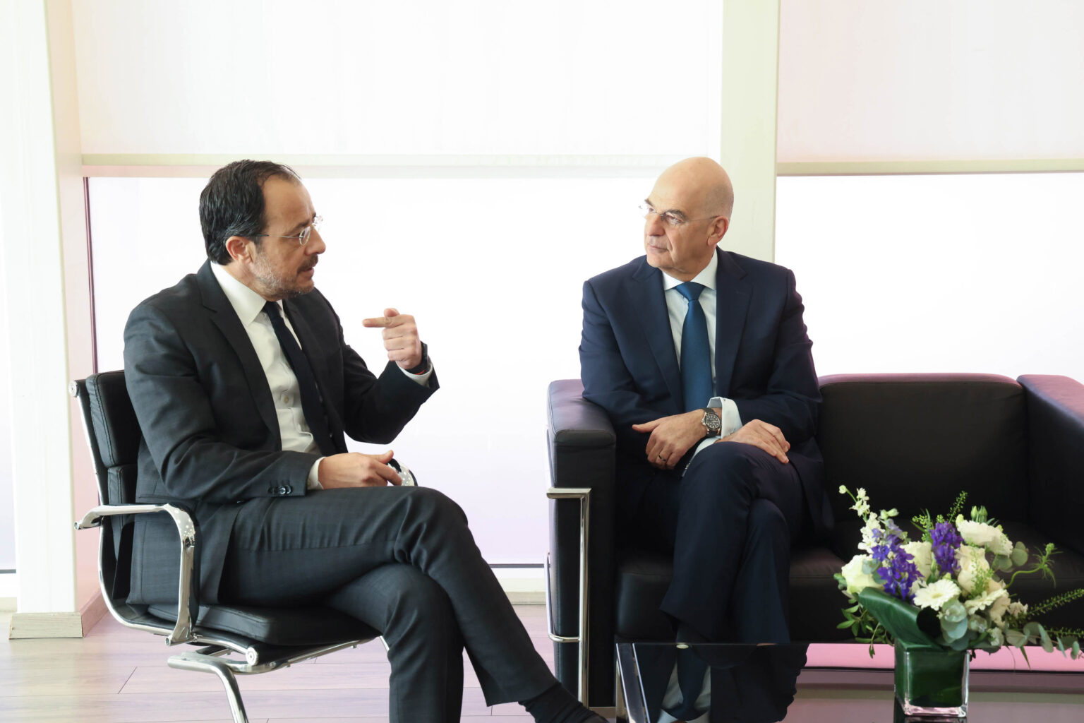 Τριμερής άξονας Άμυνας στην Αθήνα: Τα είπαν Χριστοδουλίδης, Δένδιας και ...